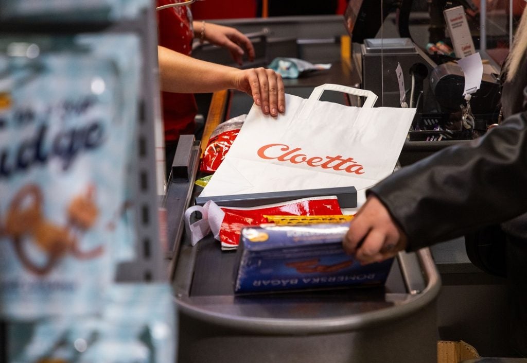 USA: Cinnabon president resigns - Just Food